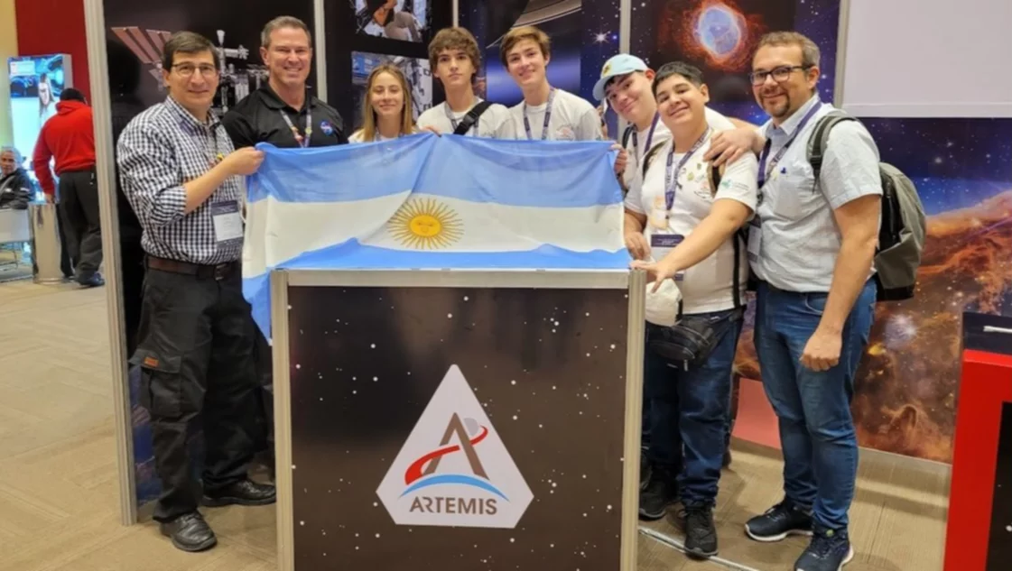 Ingeniero Luiggi: Estudiantes del Club de Ciencia y Tecnología “Eureka ...